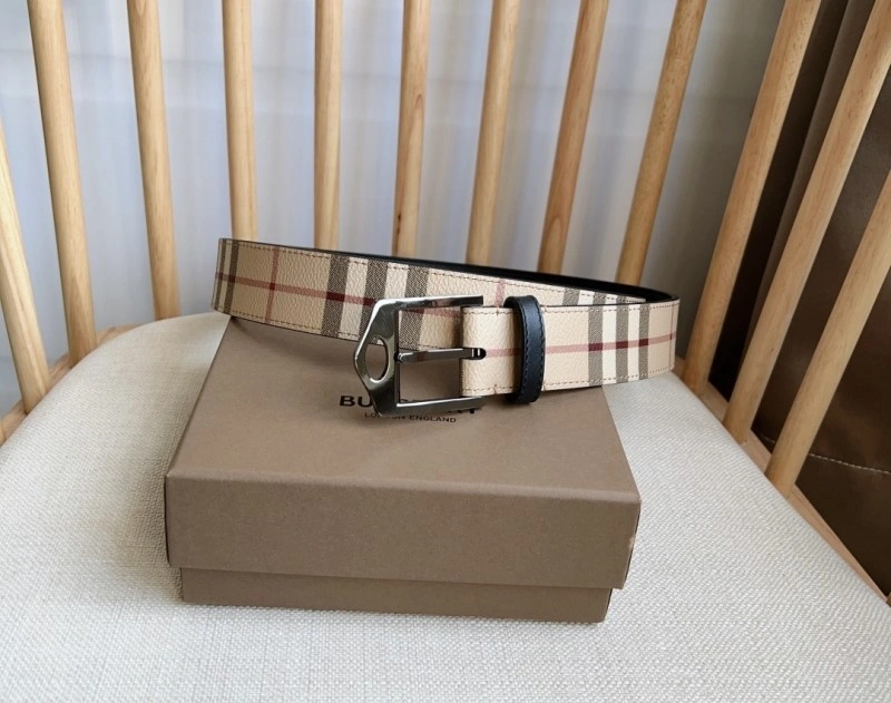 Top mirror Burberry Belts