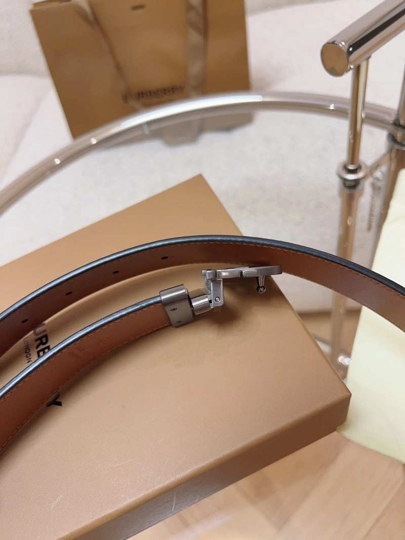Low-cost Burberry Belts