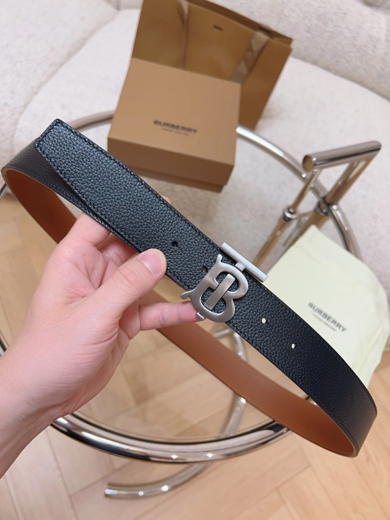 Low-cost Burberry Belts