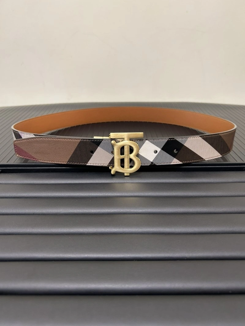 Accurate model Burberry Belts