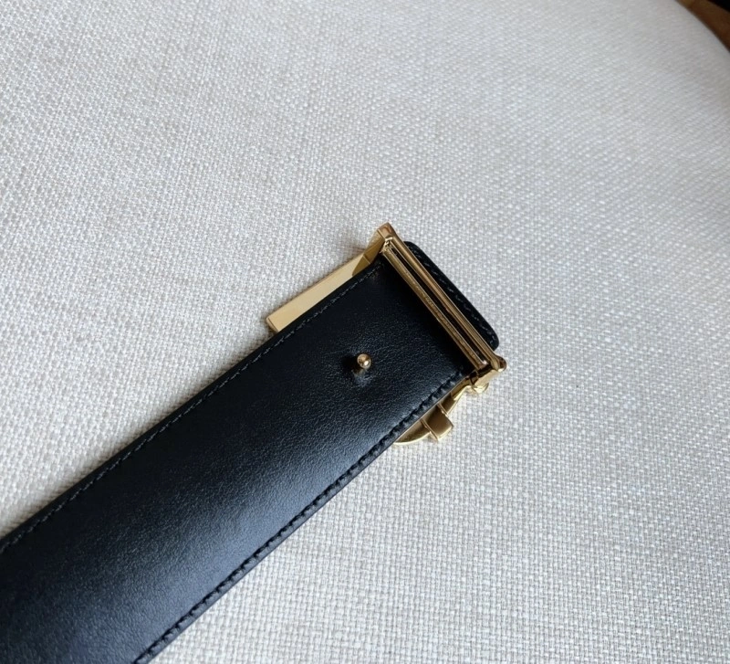 Cut-rate Burberry Belts