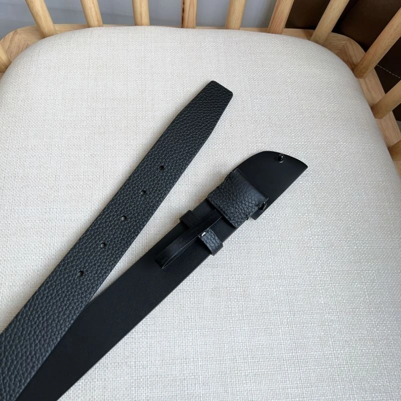 Indistinguishable Burberry Belts