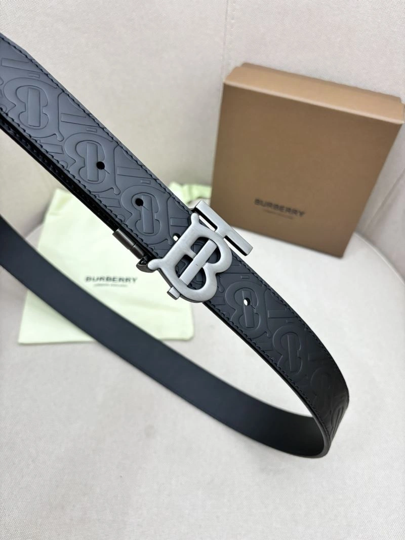 Accurate model Burberry Belts