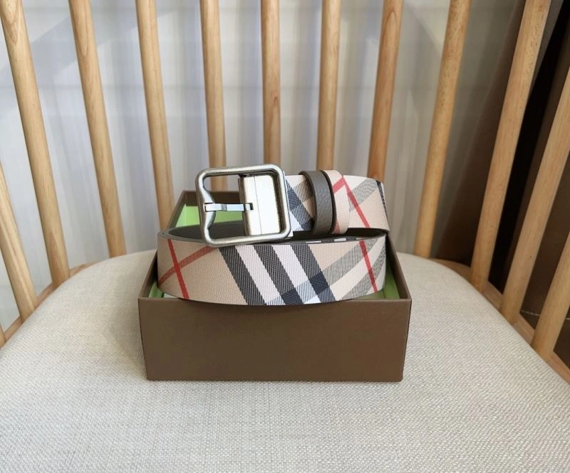 Accurate model Burberry Belts
