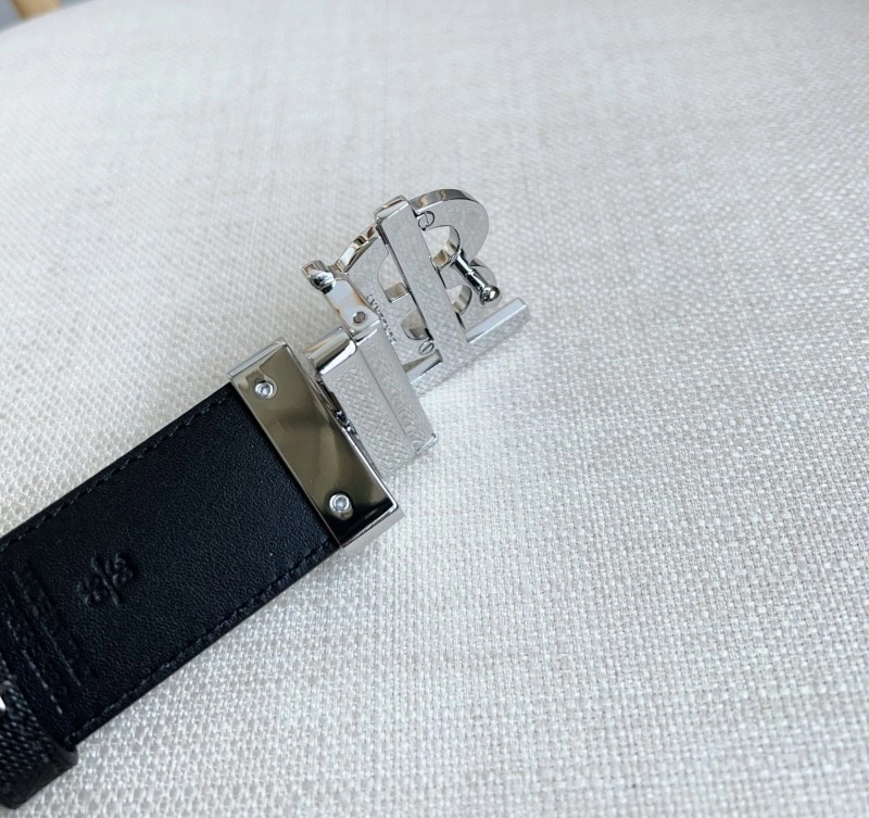Top mirror Burberry Belts