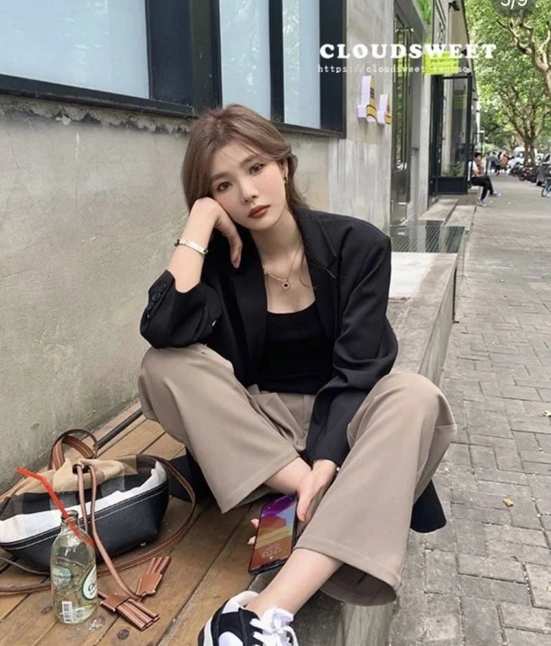 Indistinguishable Burberry Bucket Bags