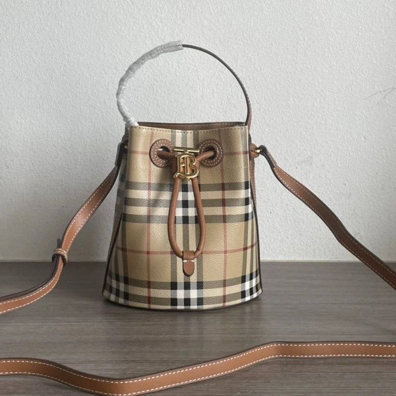 Accurate model Burberry Bucket Bags