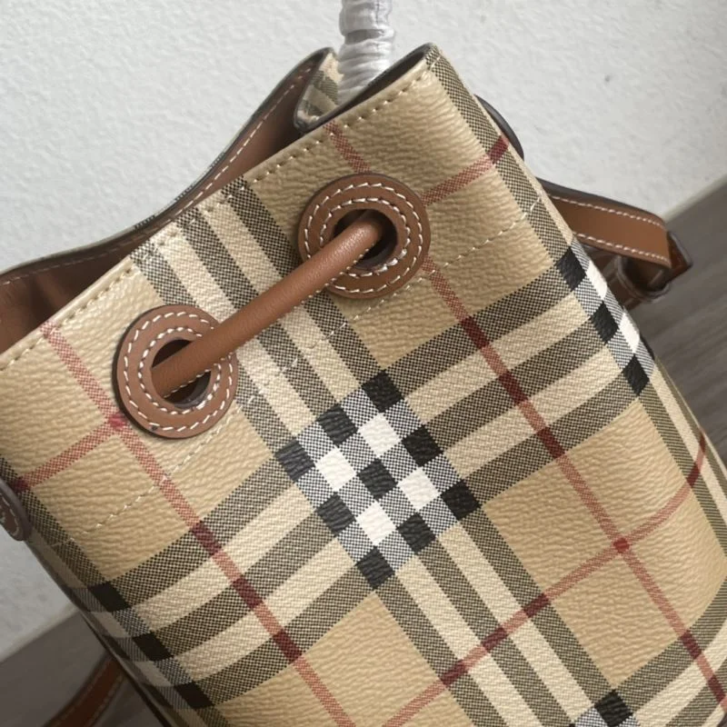 Accurate model Burberry Bucket Bags