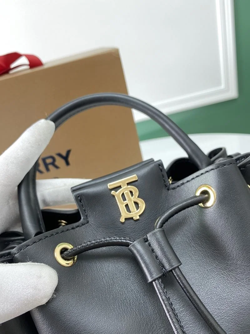 Accurate model Burberry Bucket Bags