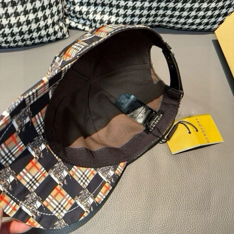 Low-cost Burberry Caps