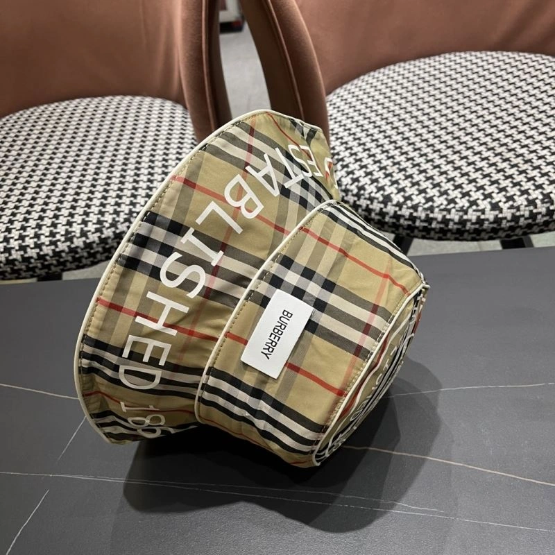 Accurate model Burberry Caps