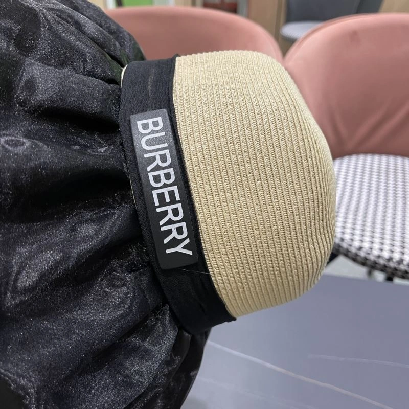 Exact replica Burberry Caps