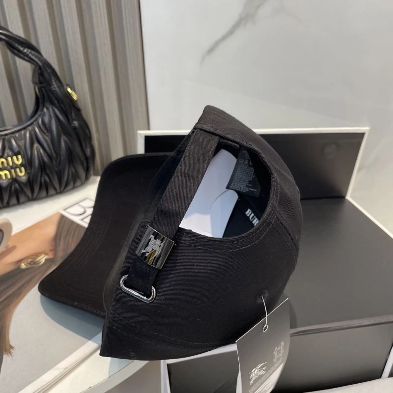 Low-cost Burberry Caps