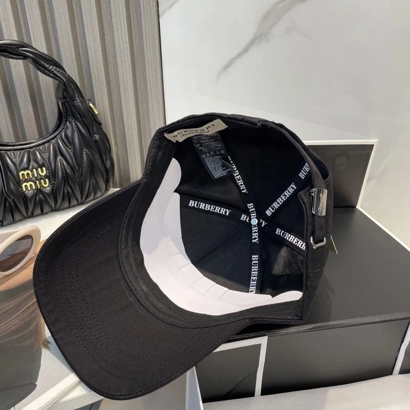 Low-cost Burberry Caps