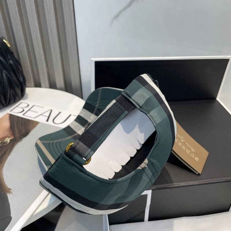 Bargain Burberry Caps