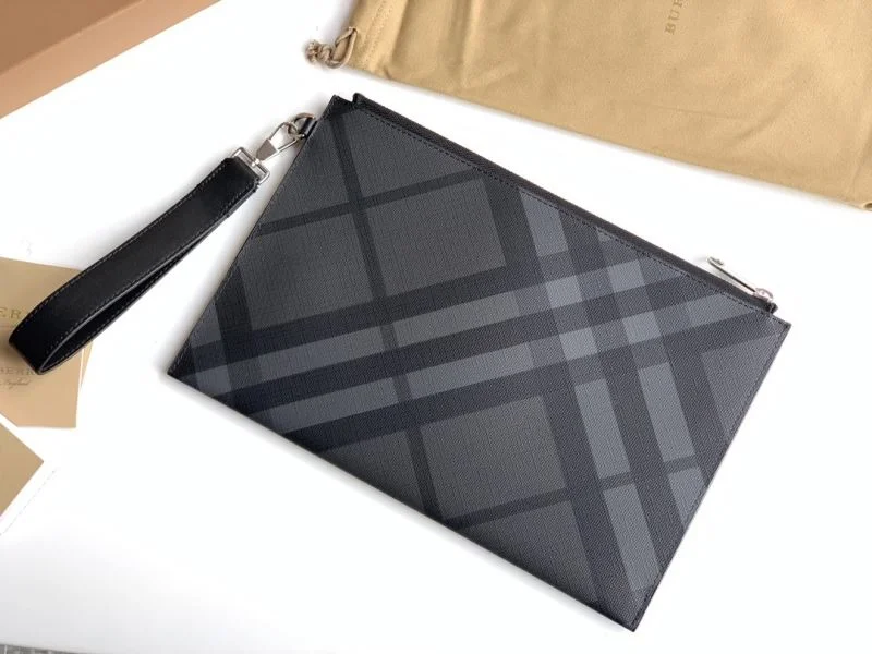 Brand-original Burberry Clutch Bags