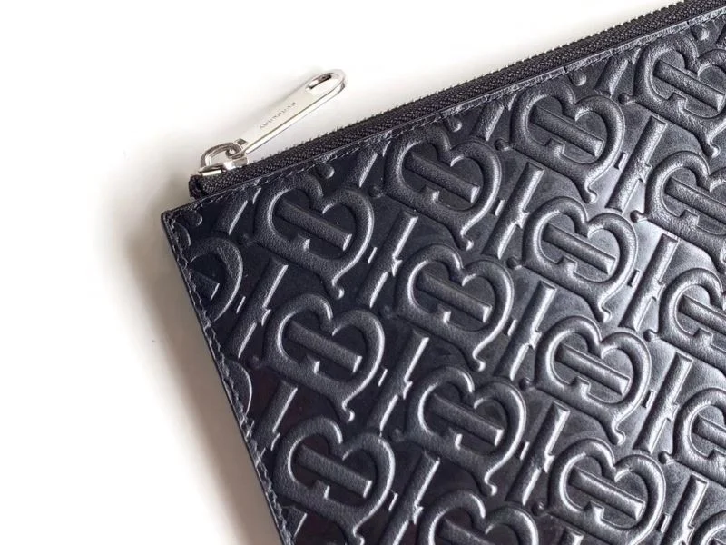 Perfect replica Burberry Clutch Bags