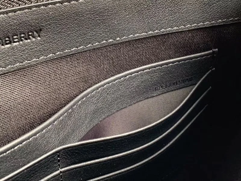 Perfect replica Burberry Clutch Bags