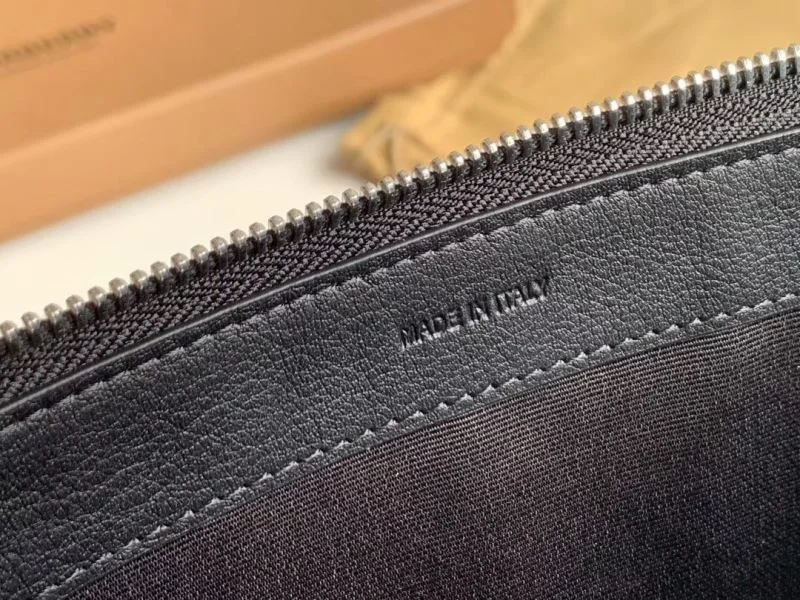 Perfect replica Burberry Clutch Bags