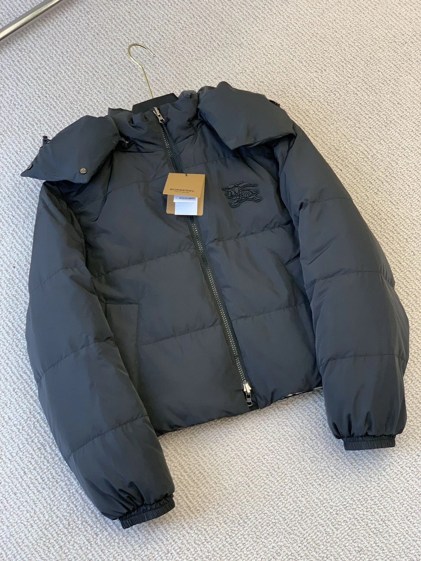 Inexpensive Burberry Down Jackets