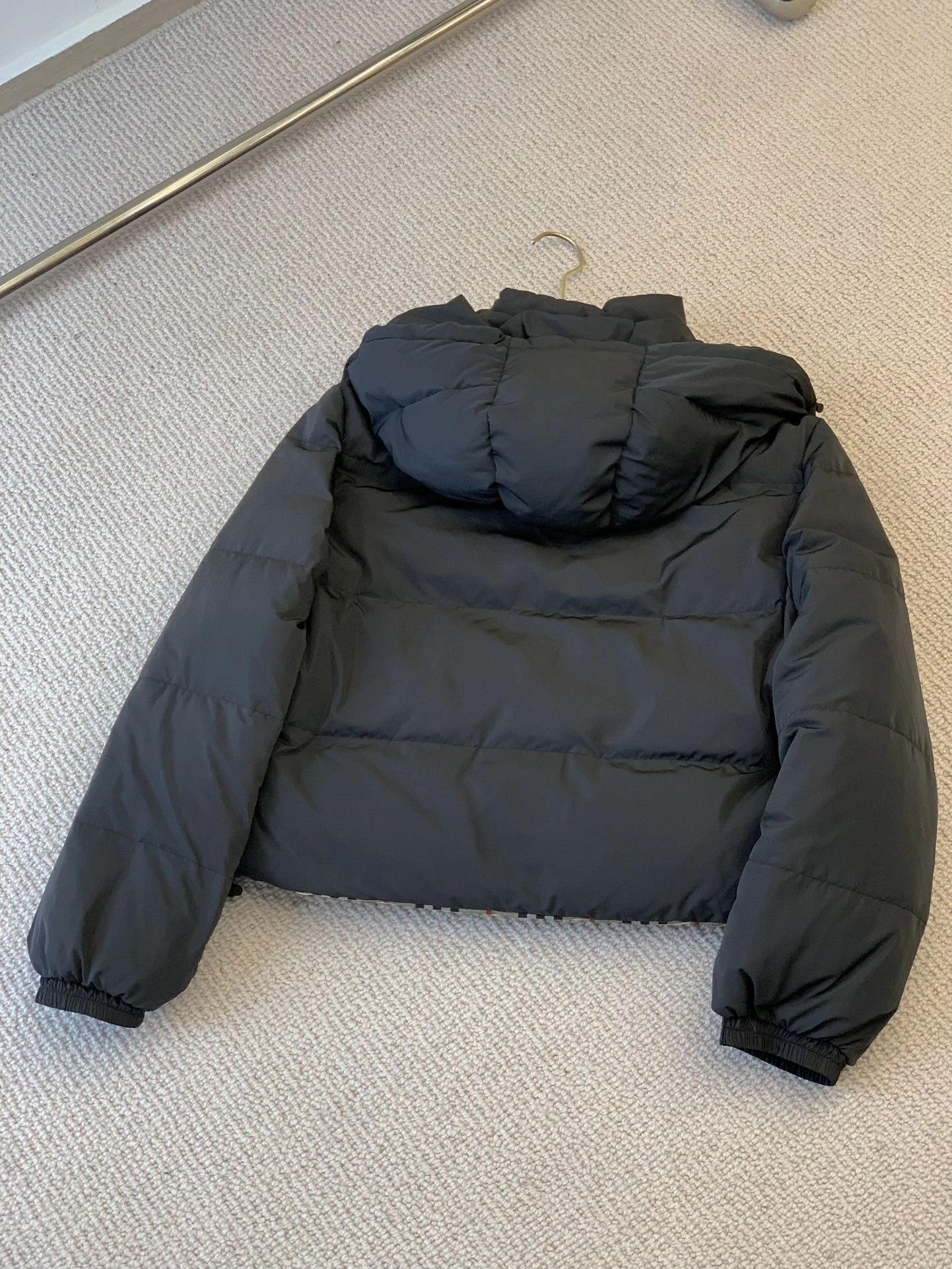 Inexpensive Burberry Down Jackets