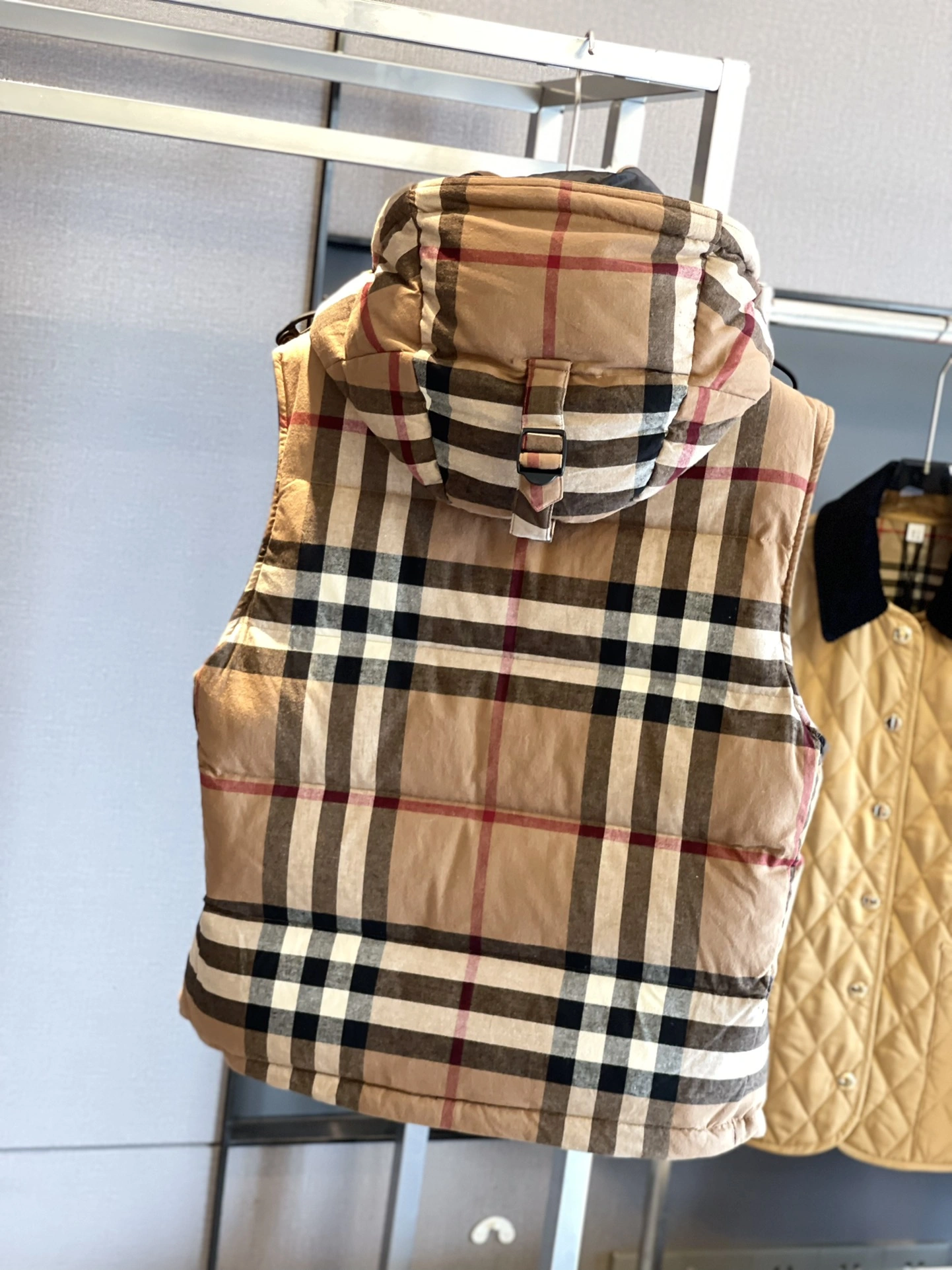 Low-cost Burberry Down Jackets
