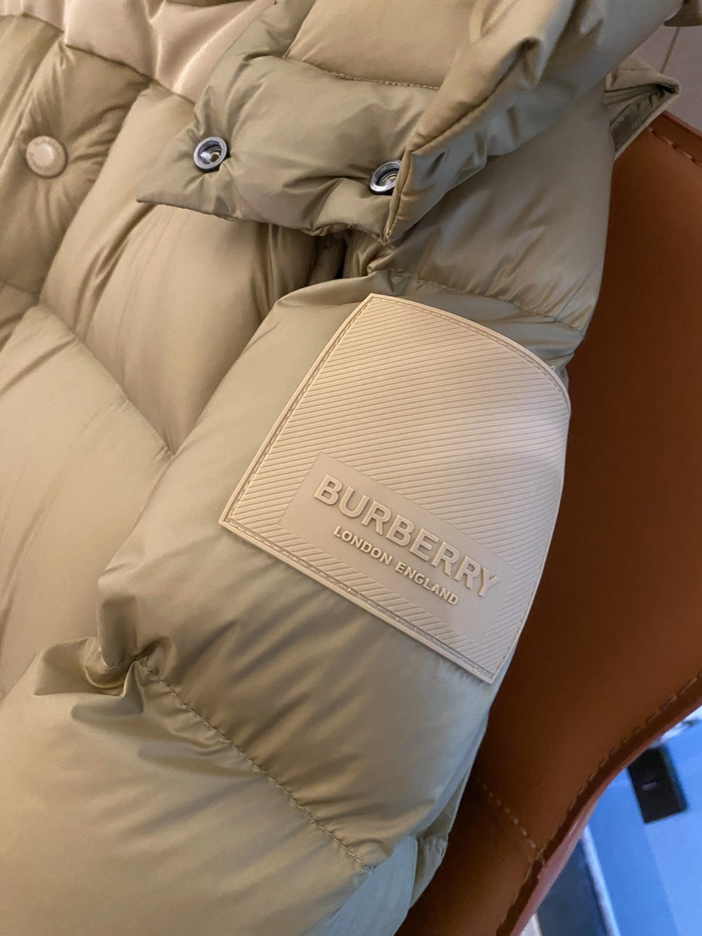 Accurate model Burberry Down Jackets