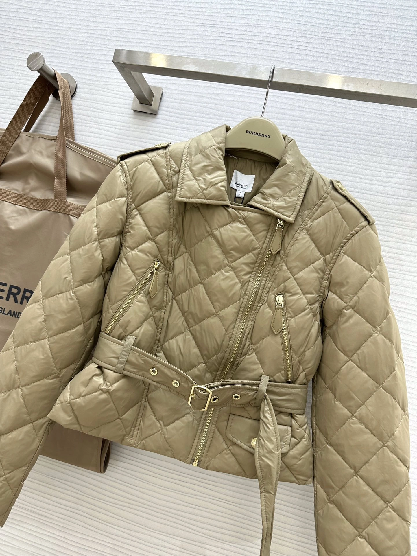 High accuracy Burberry Down Jackets