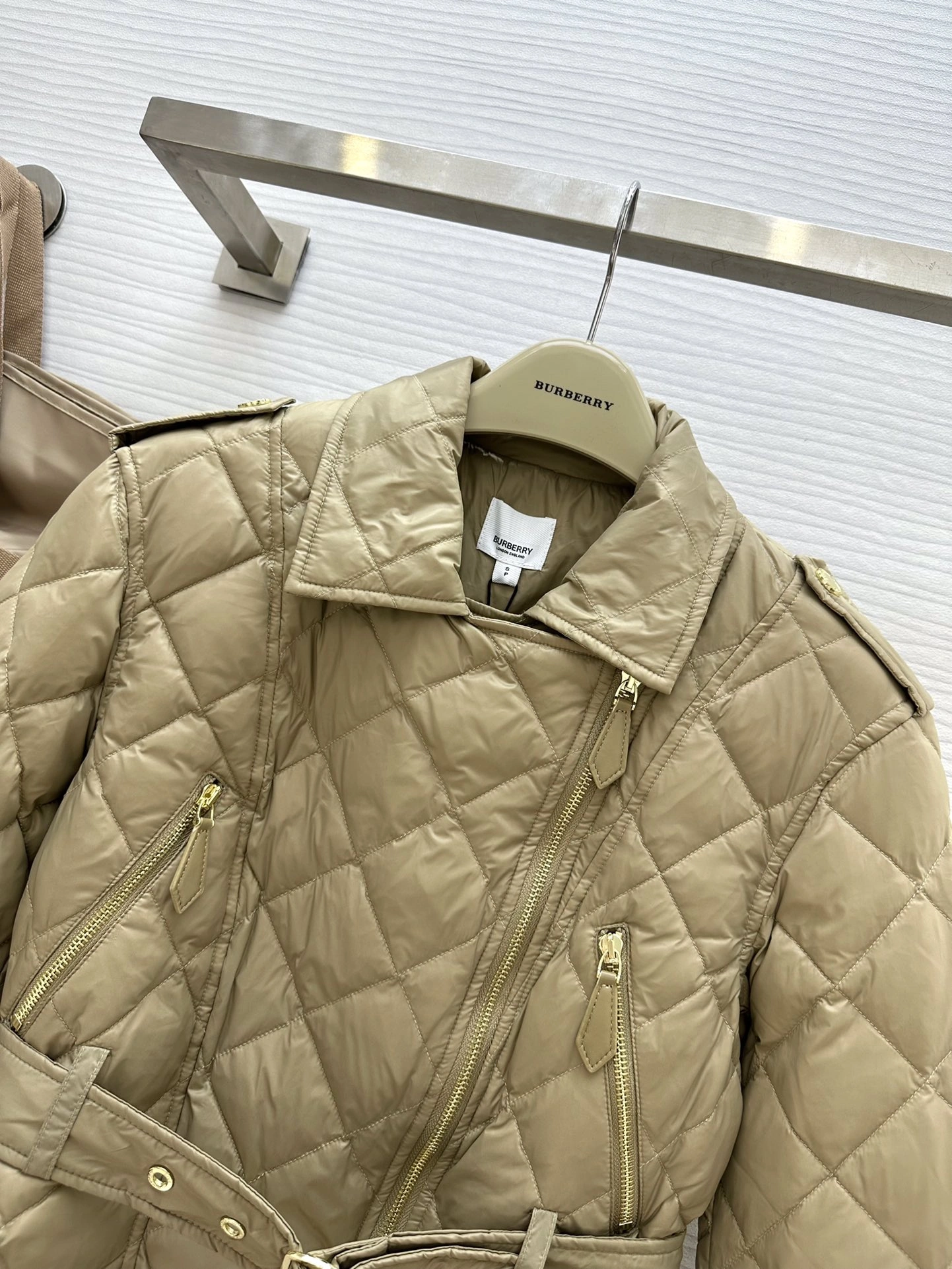 High accuracy Burberry Down Jackets