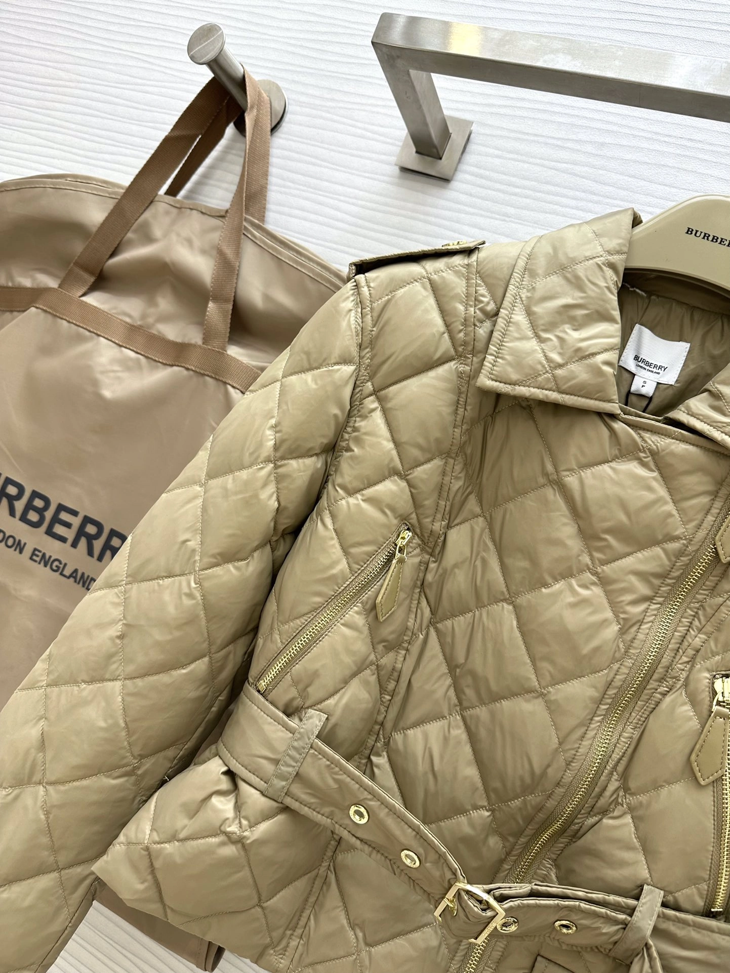 High accuracy Burberry Down Jackets