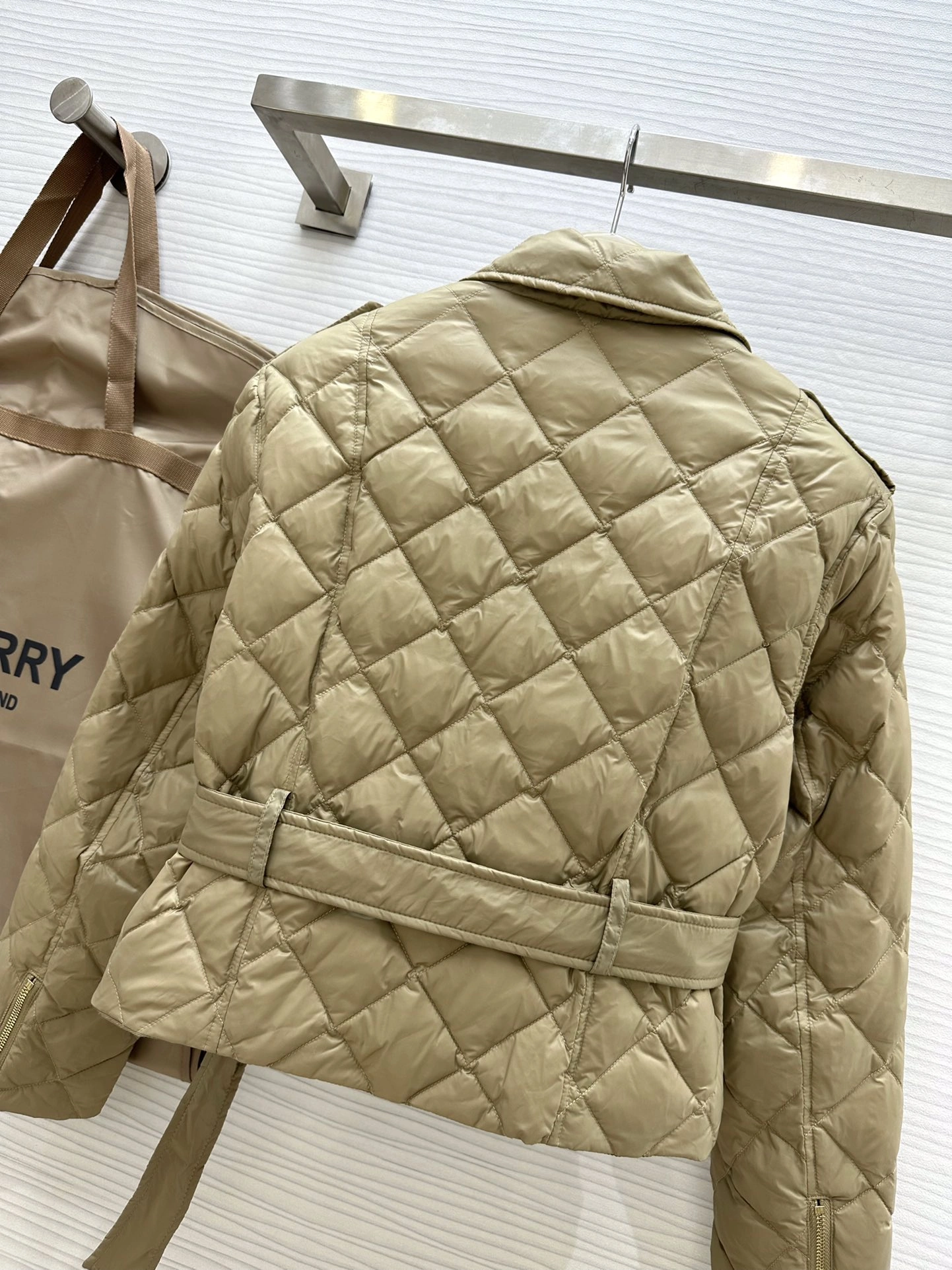 High accuracy Burberry Down Jackets