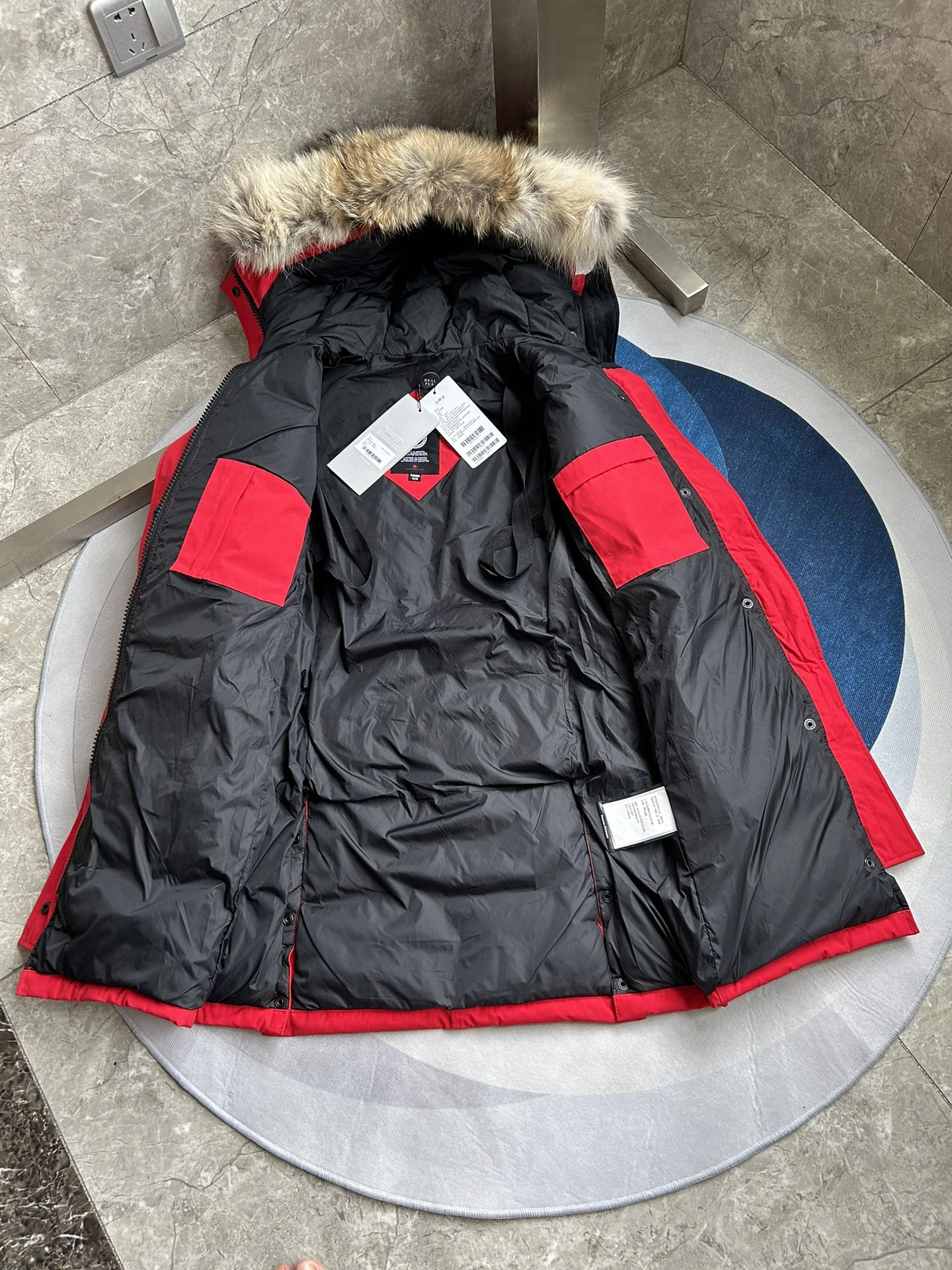 Top mirror Burberry Down Jackets