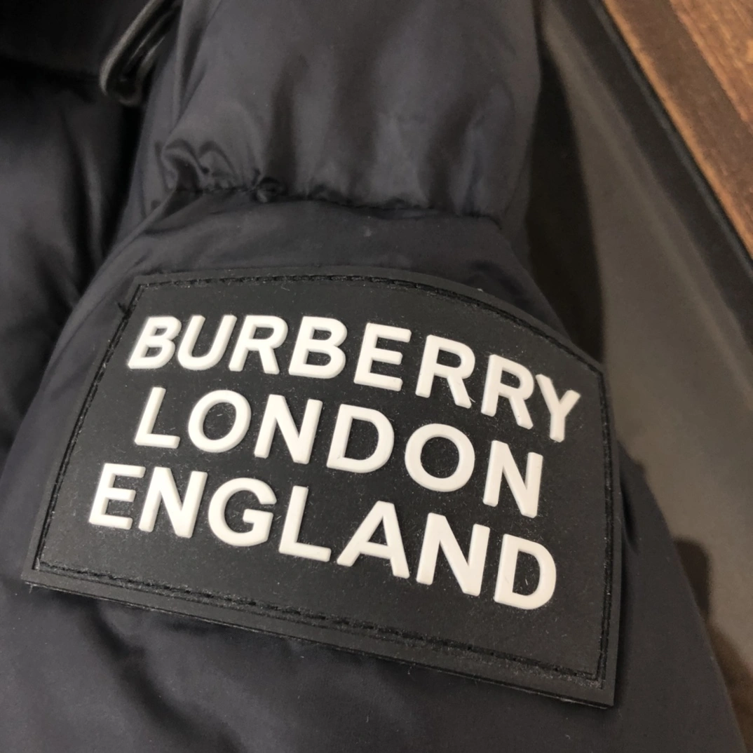 Inexpensive Burberry Down Jackets