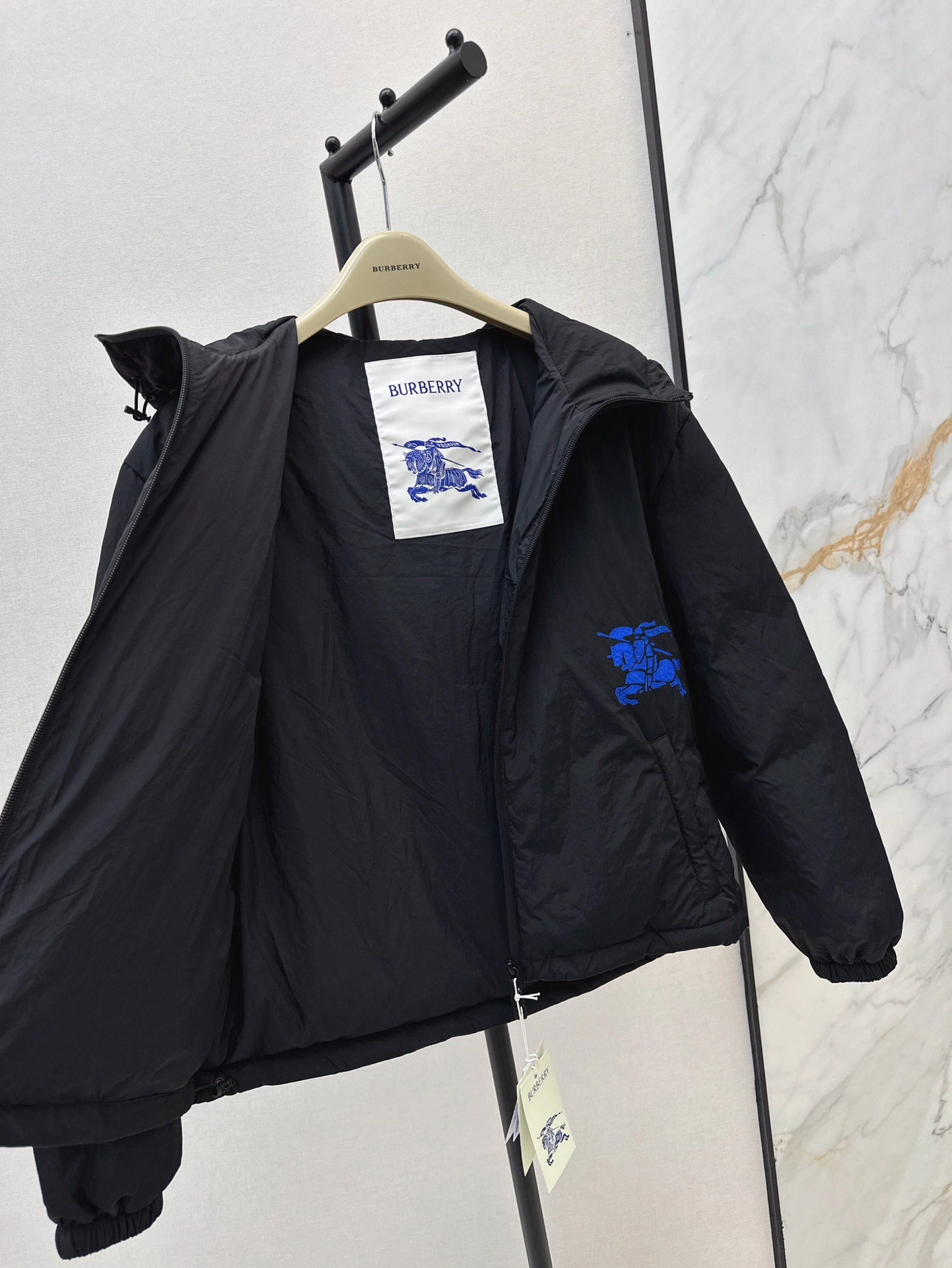 Low-cost Burberry Down Jackets