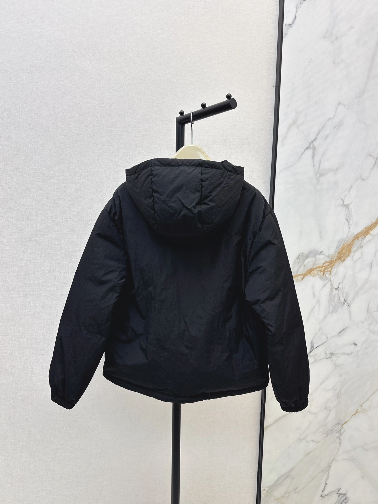 Low-cost Burberry Down Jackets