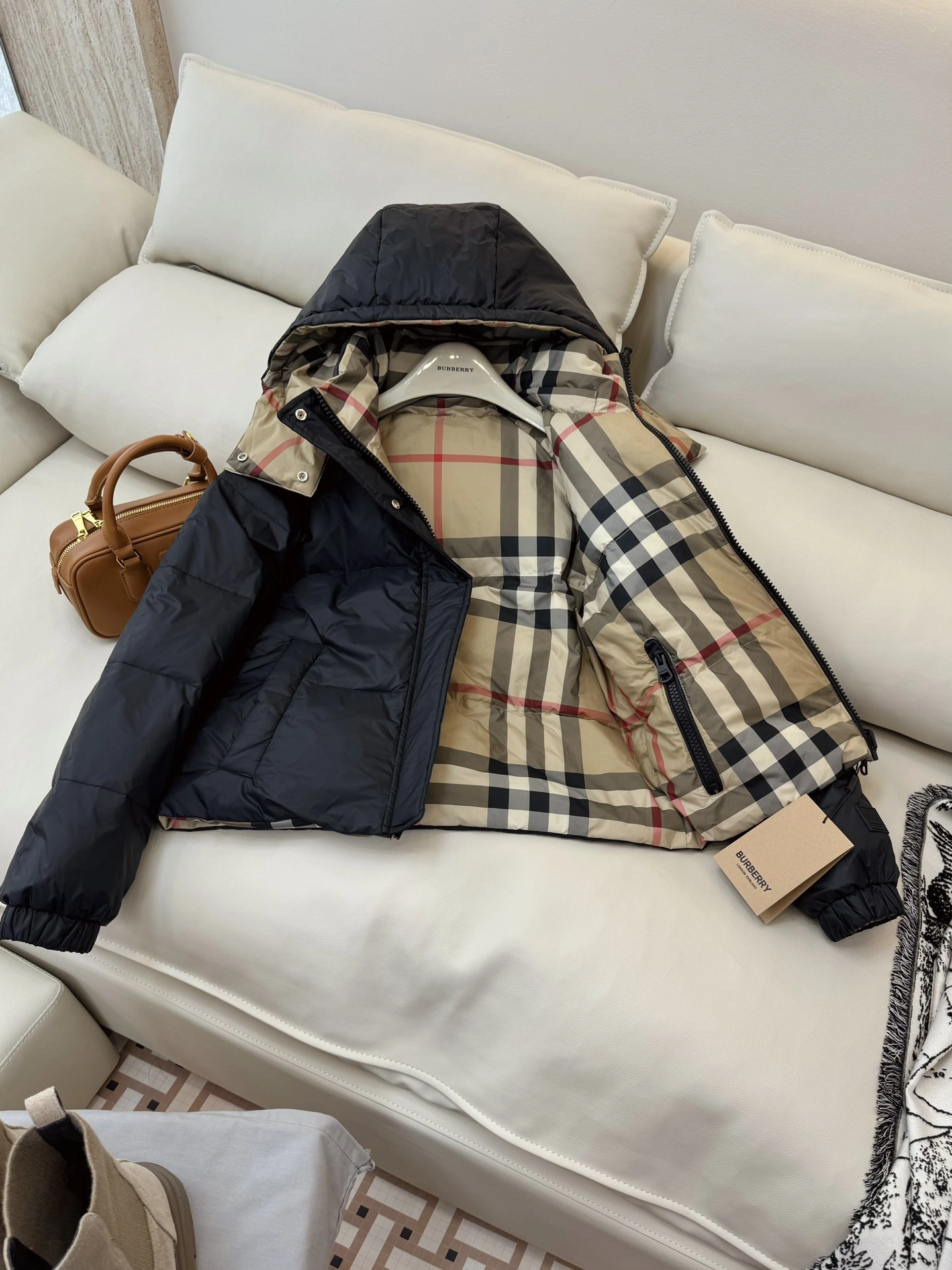 High accuracy Burberry Down Jackets