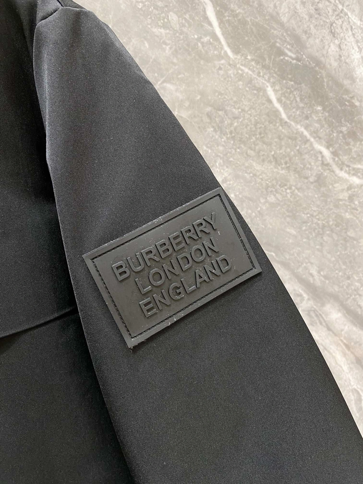 Discounted Burberry Down Jackets