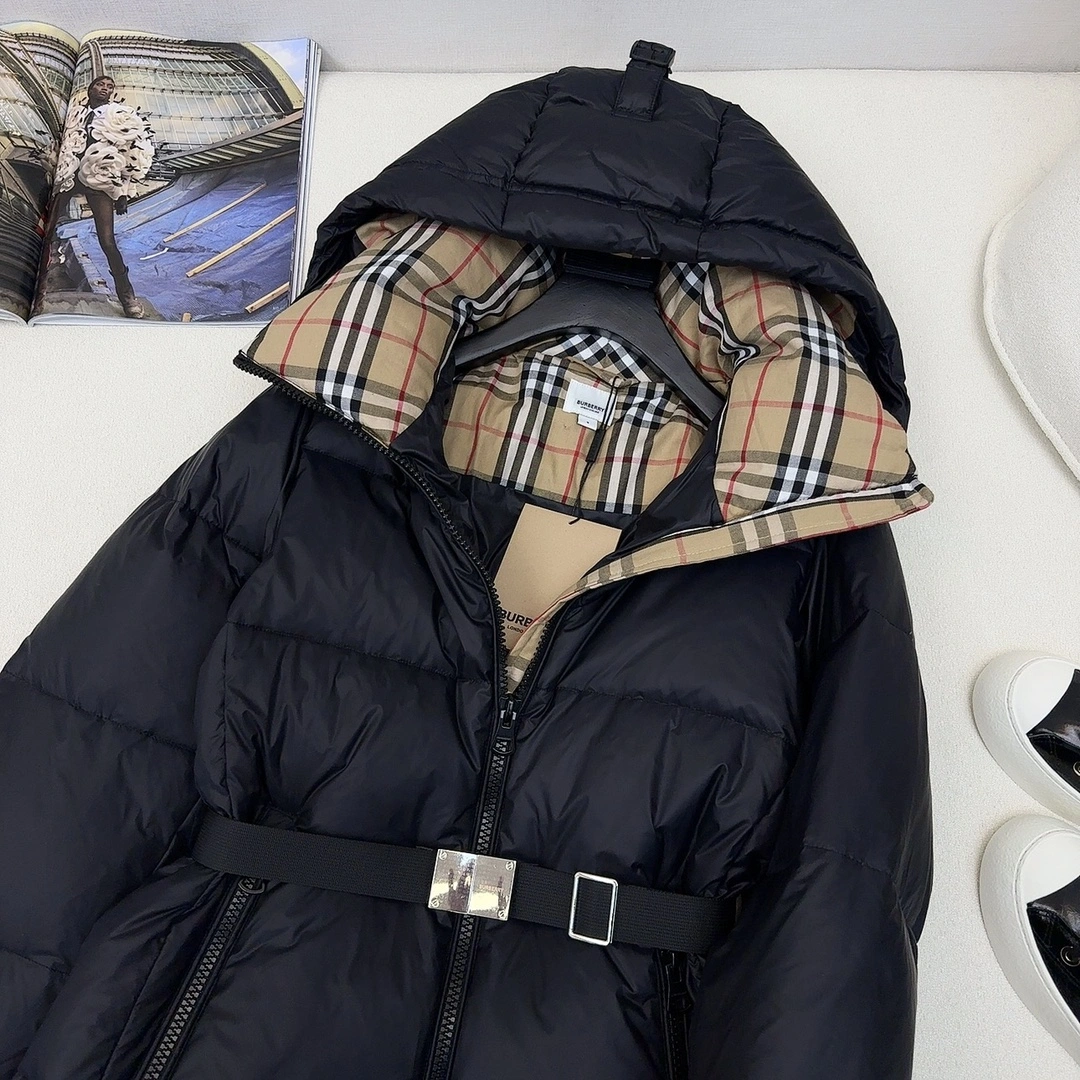 Accurate model Burberry Down Jackets