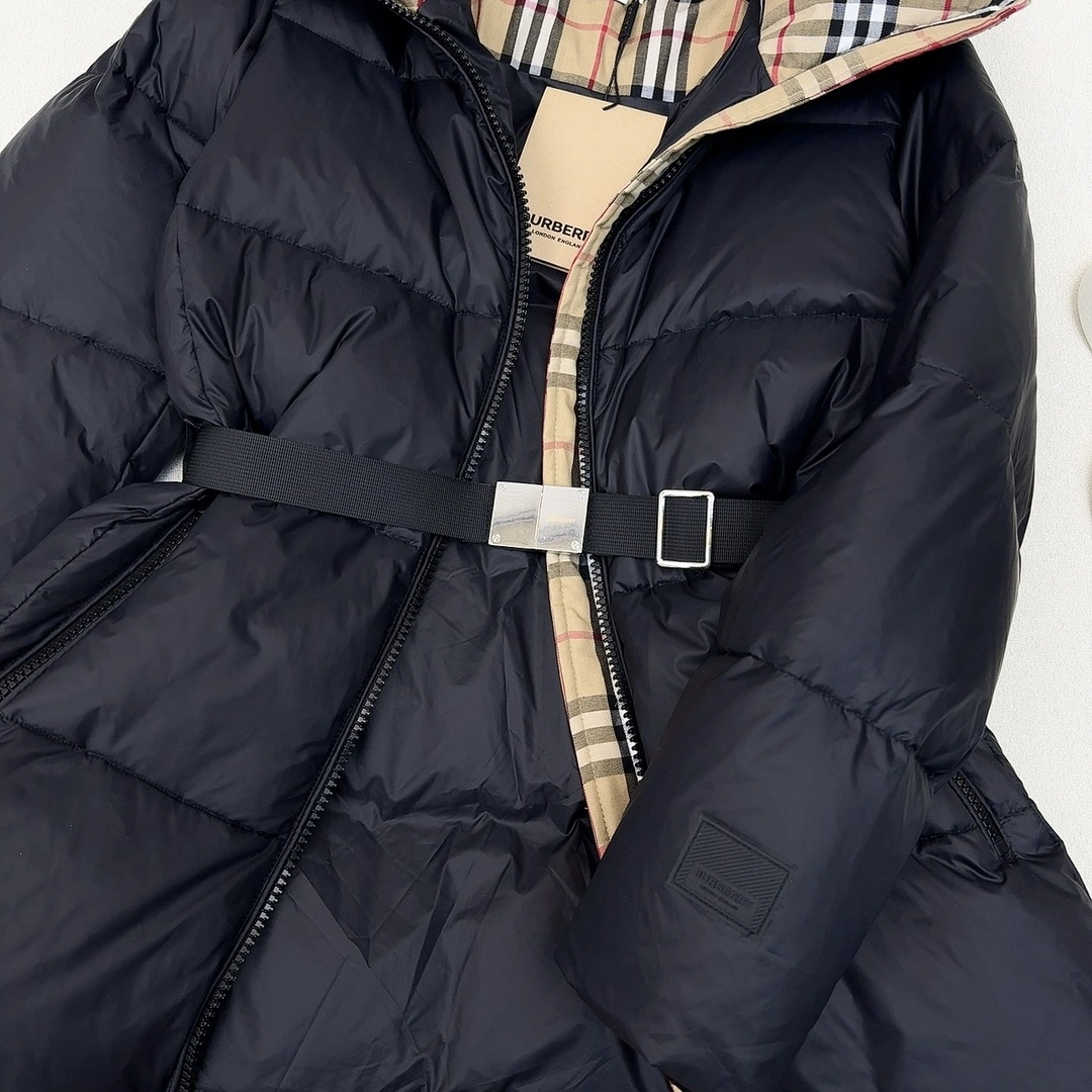 Accurate model Burberry Down Jackets