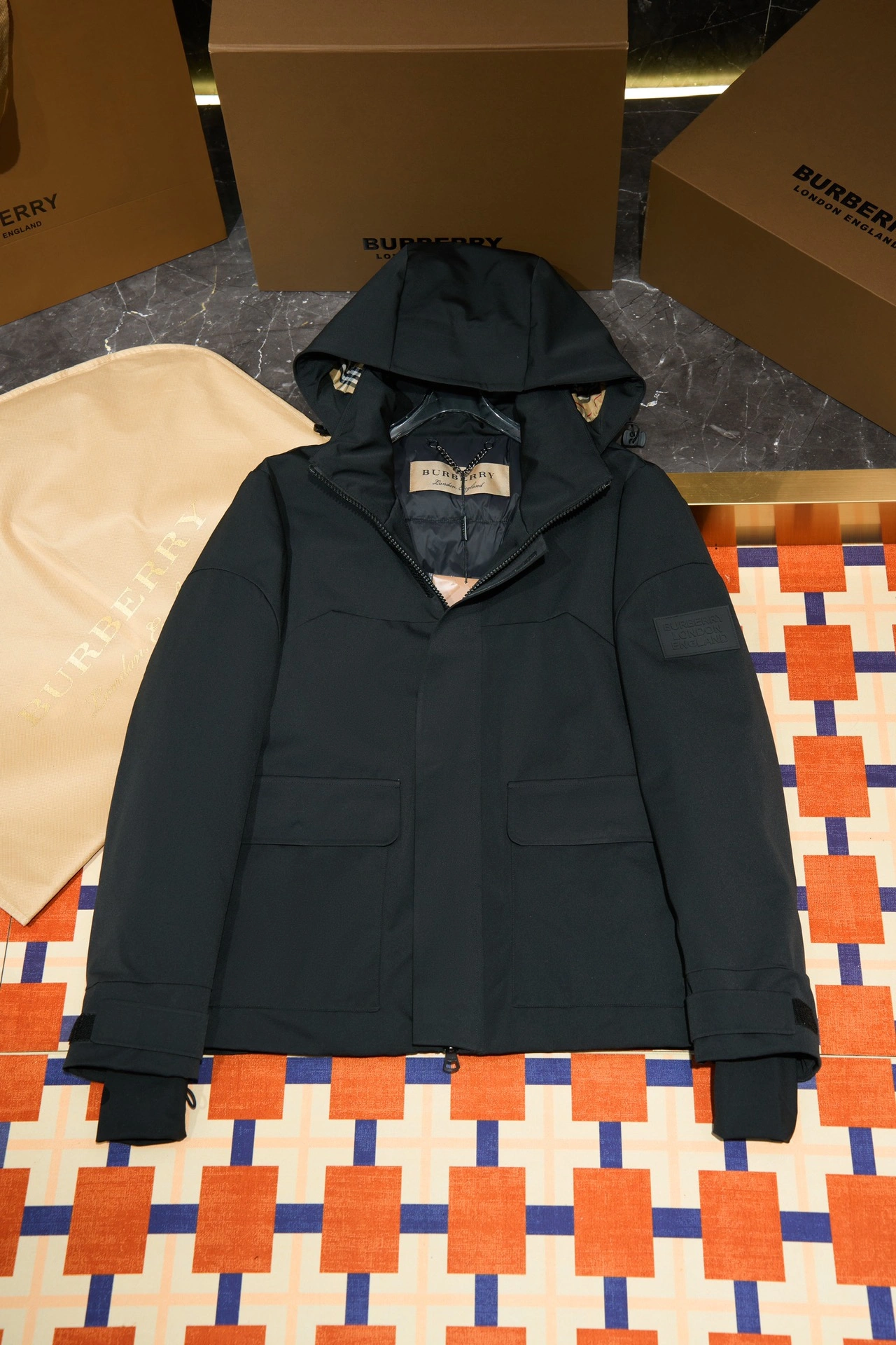 Brand-original Burberry Down Jackets