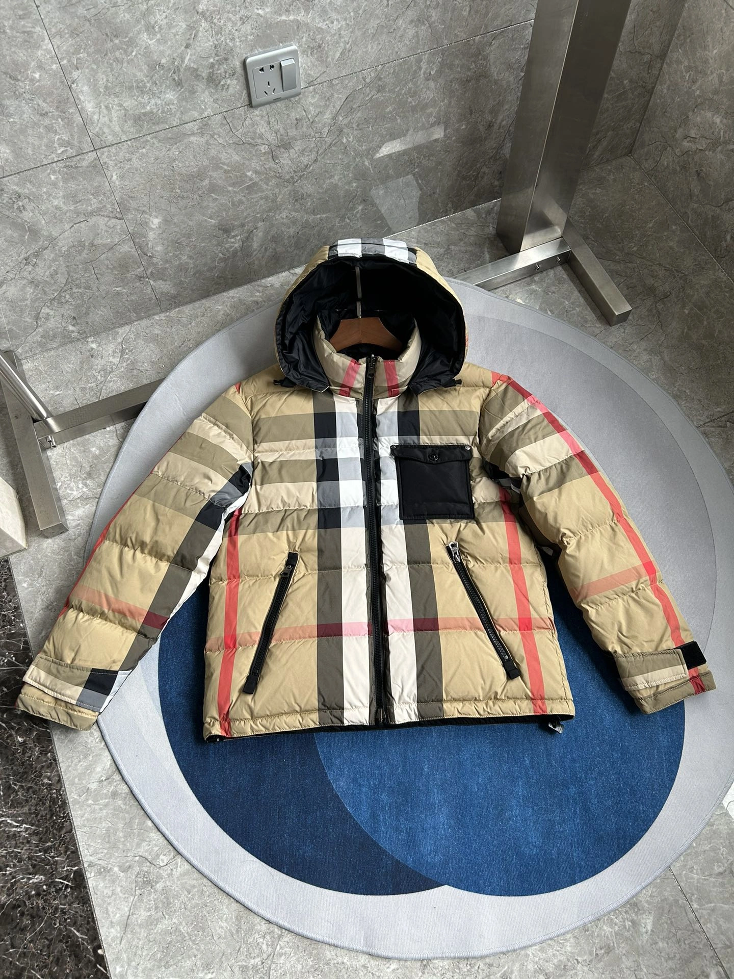 Top match Burberry Down Jackets