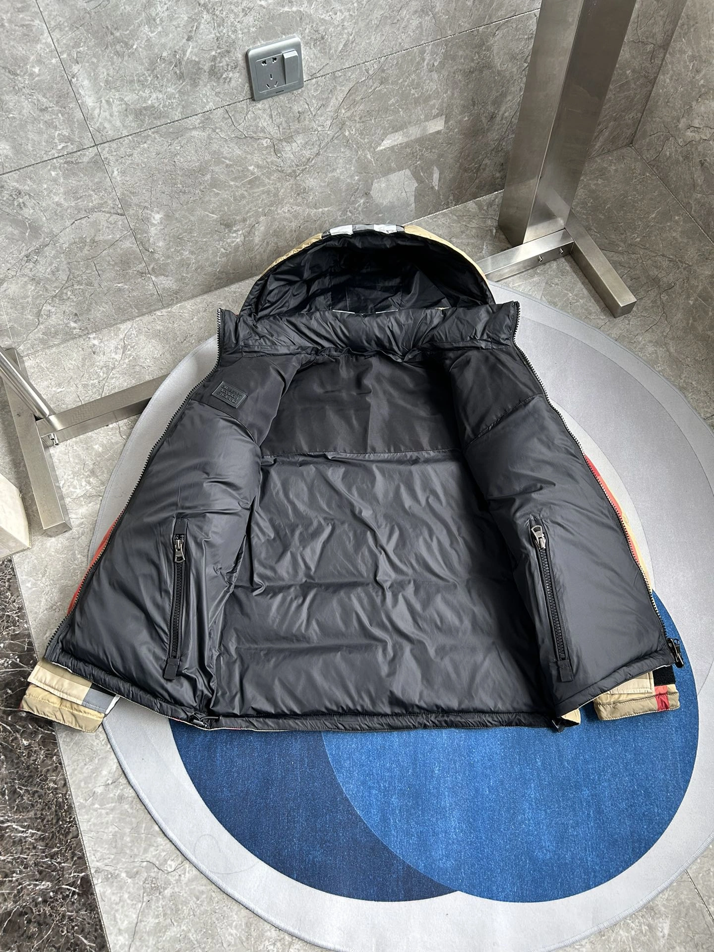 Top match Burberry Down Jackets