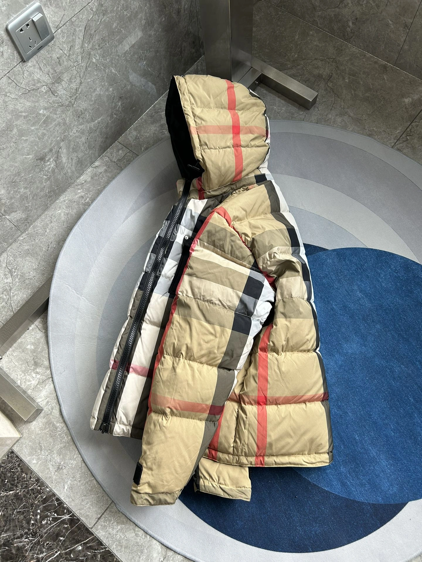 Top match Burberry Down Jackets