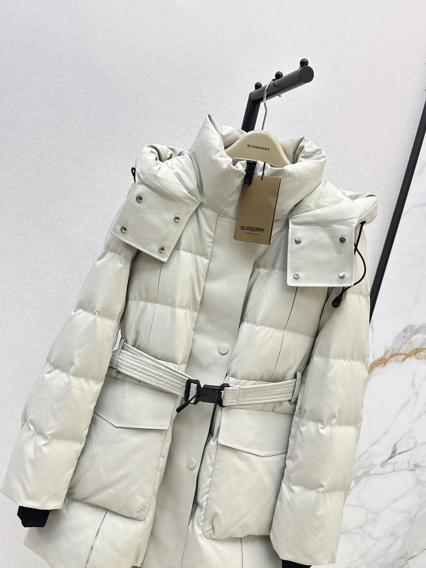 Accurate model Burberry Down Jackets
