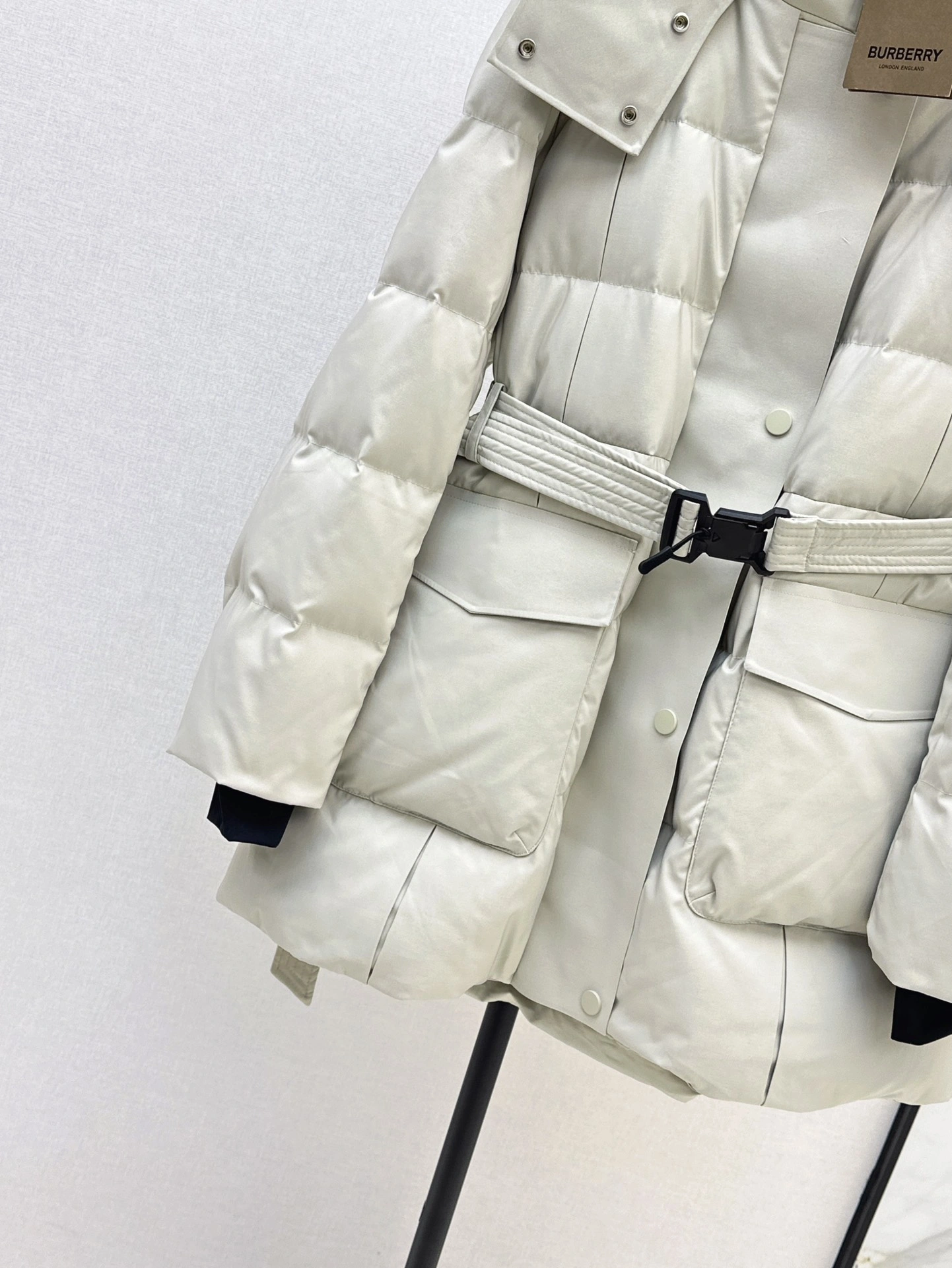 Accurate model Burberry Down Jackets
