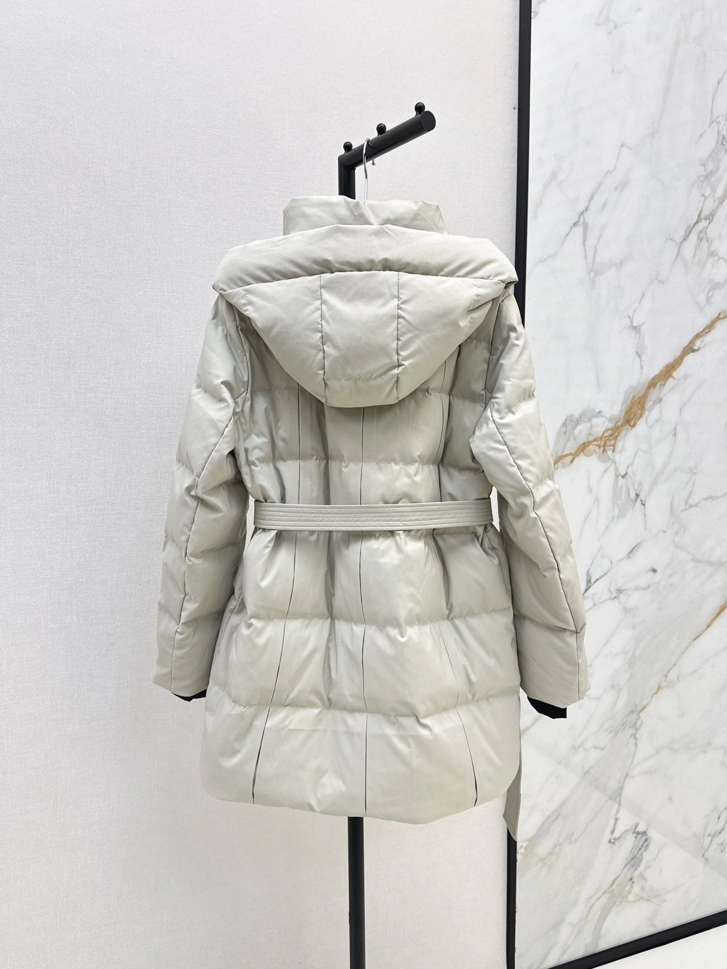 Accurate model Burberry Down Jackets