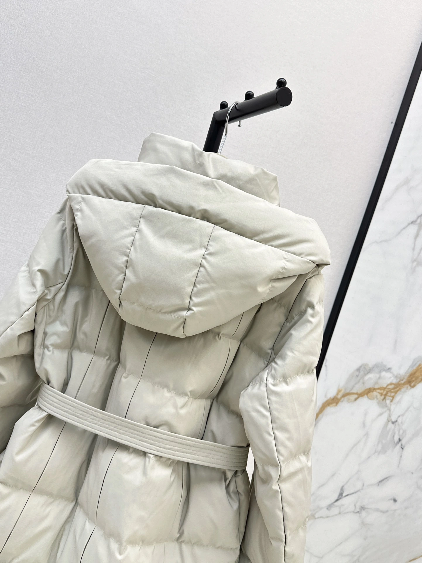 Accurate model Burberry Down Jackets