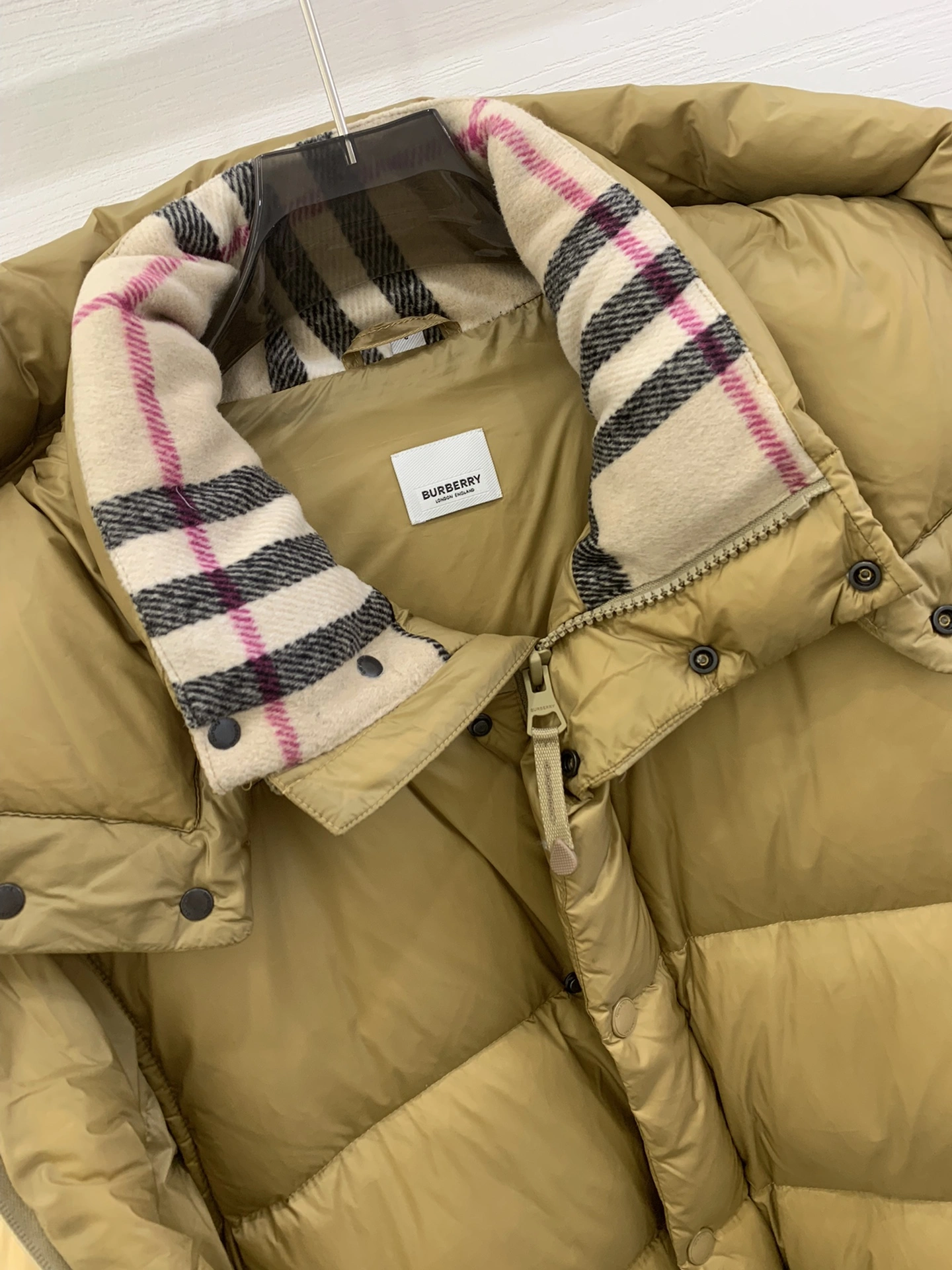 Cut-rate Burberry Down Jackets
