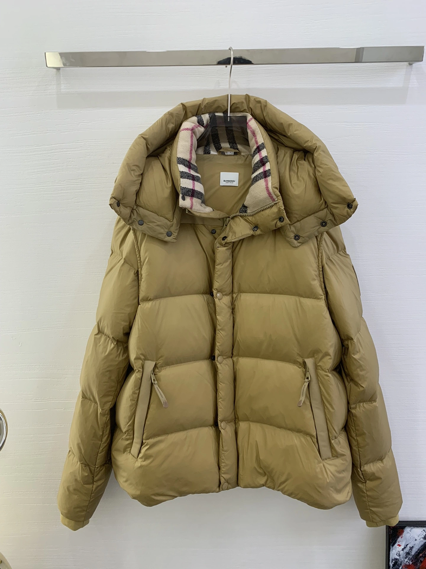 Cut-rate Burberry Down Jackets