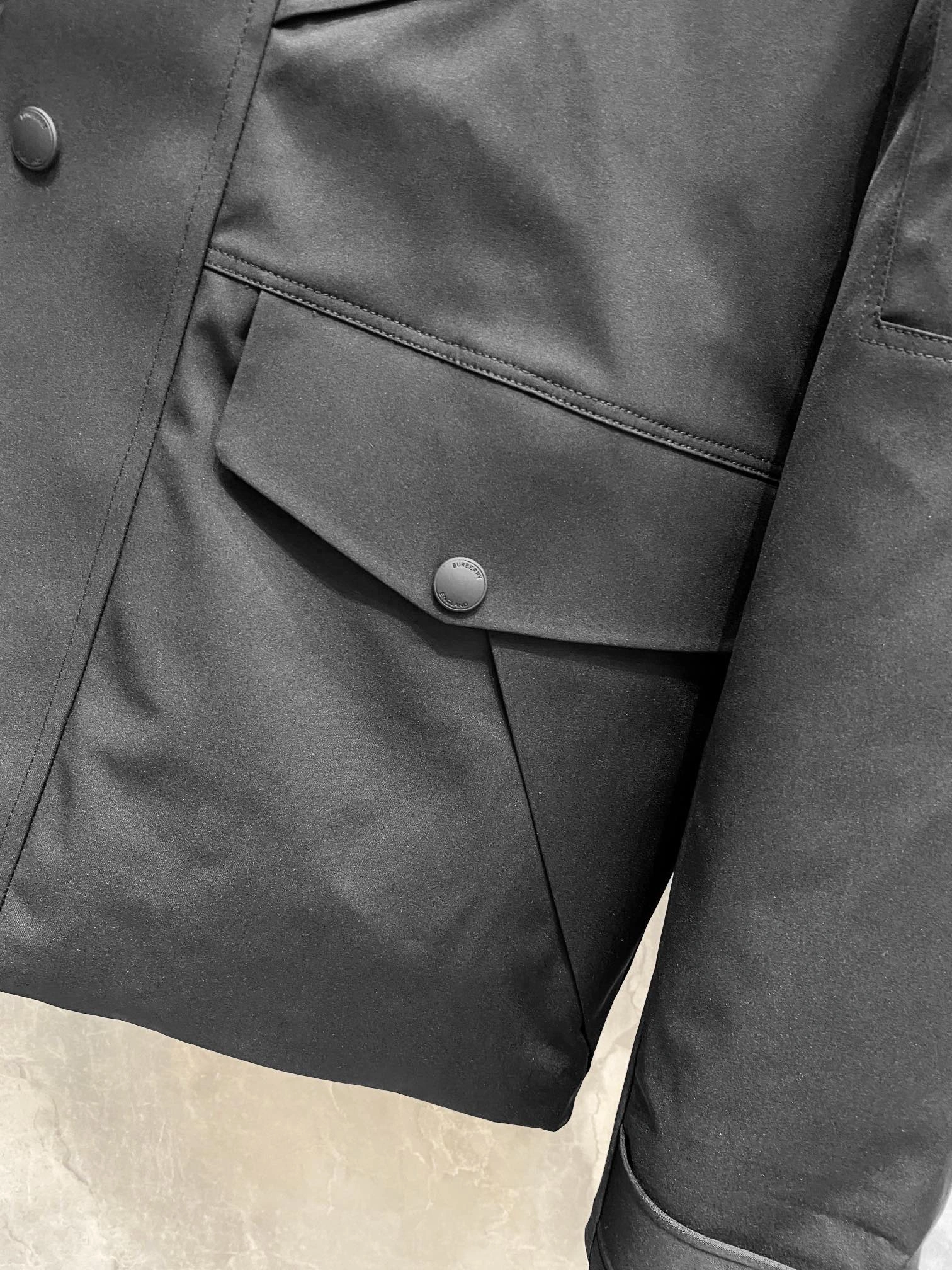 Cut-rate Burberry Down Jackets